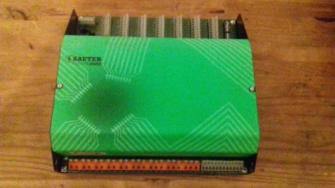 Sauter Nova 220 Controller – BMS Spares